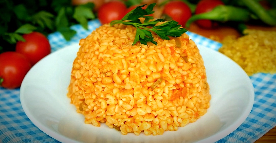 Domatesli ve Biberli Bulgur Pilavı Tarifi – Evdeki Pastane