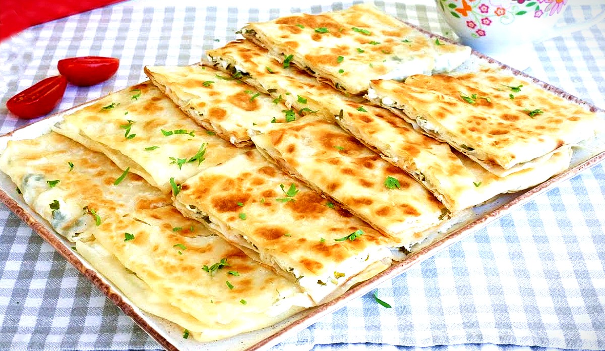 Hazır Yufkadan Peynirli Gözleme – Evdeki Pastane